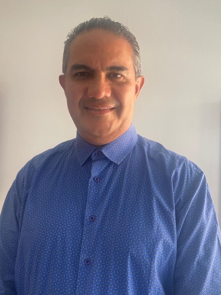 Marlon Lascano V. - Gerente de Operaciones y TI en Simple S.A.